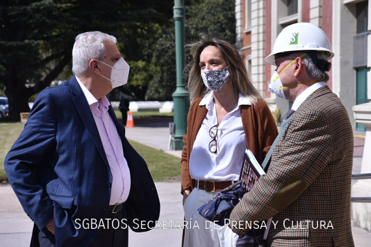 Presentación de Enlace AySA y el Hackathon “Desafíos del Agua” – SGBATOS